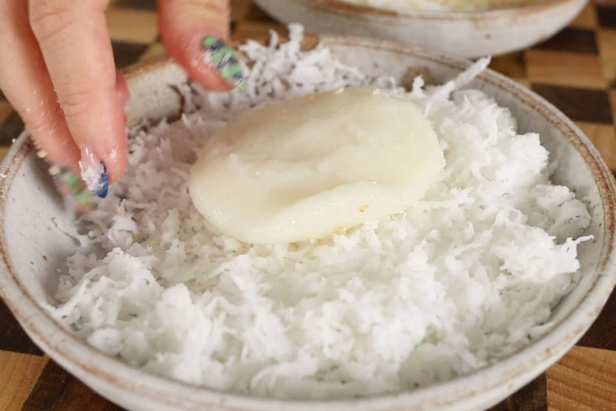 Easy Palitaw Recipe (Sweet Filipino Rice Cake) (4-Ingredients!) - Sweet Simple Vegan