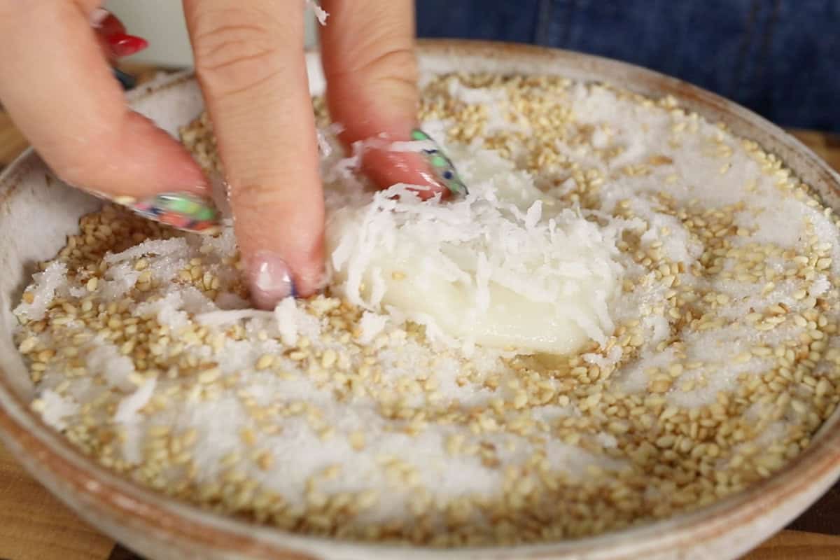 Easy Palitaw Recipe (Sweet Filipino Rice Cake) (4-Ingredients!) - Sweet Simple Vegan